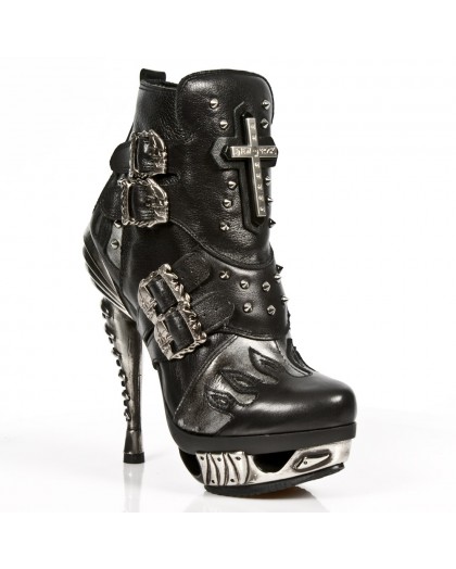 Tienda online de zapatos y botas de mujer New rock en España.